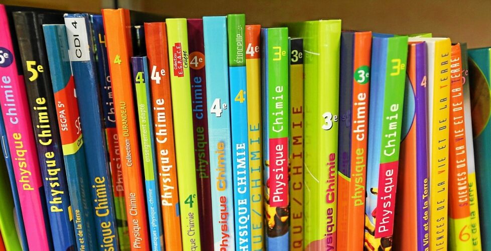 RÉINSCRIPTION NIVEAU SUPÉRIEUR _ RETRAIT BULLETIN 3IEME TRIMESTRE ET ...